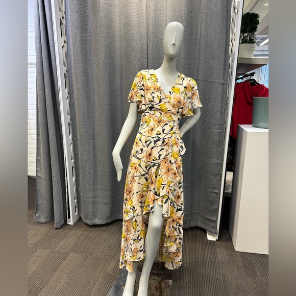 essue | Dresses | Essue Floral Wrap Dress | Poshmark